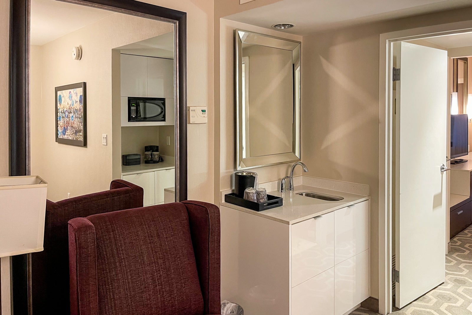 Roomy spaces, dirty places: My stay at Embassy Suites Washington DC ...