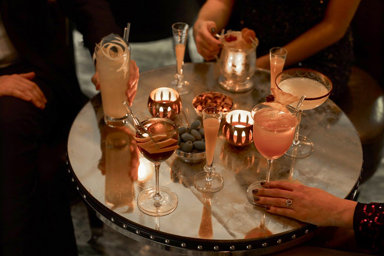 Best Hotel Bars Around the World for a Luxurious Experience