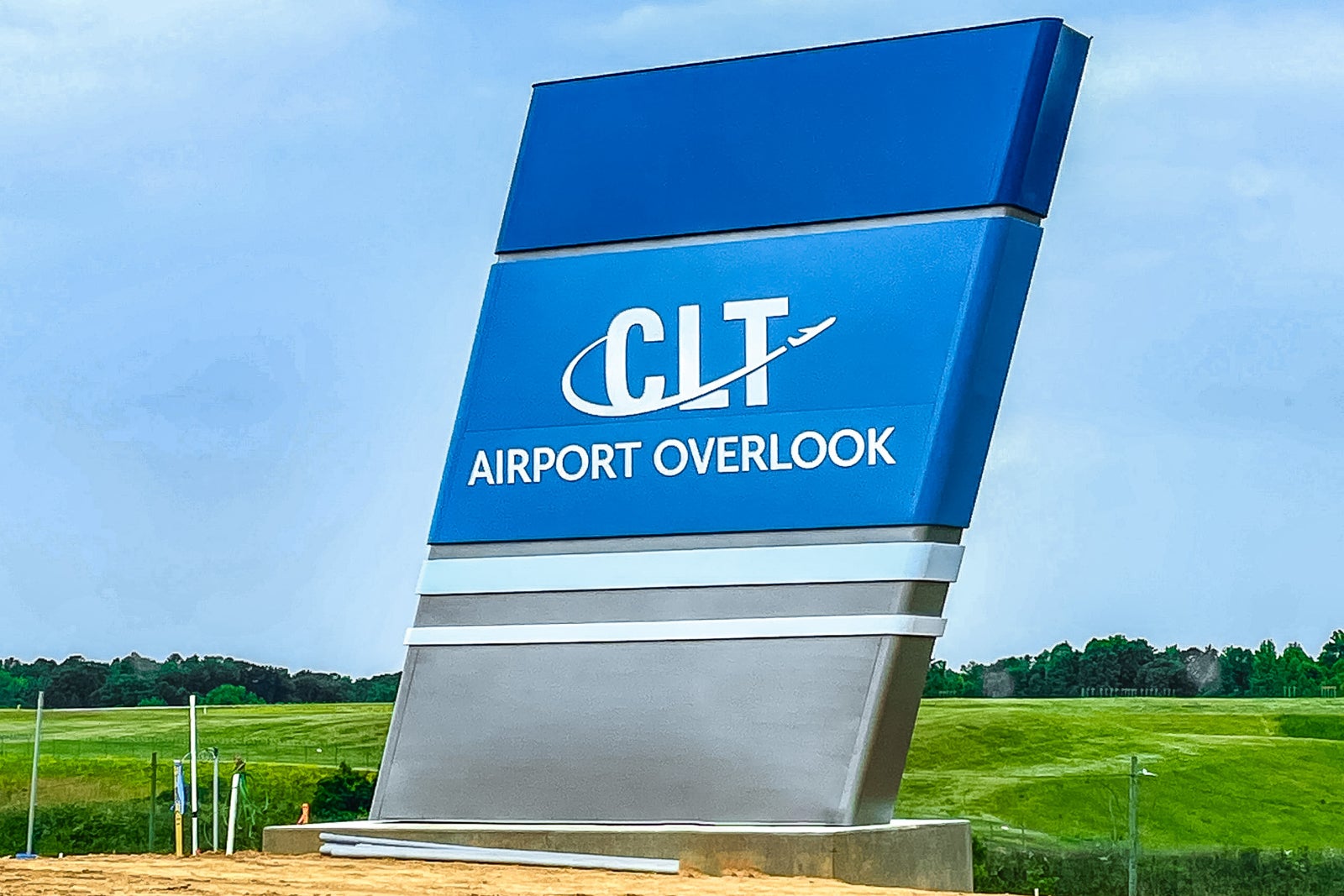 Charlotte Airport Unveils Stunning New Observation Area with Modern ...